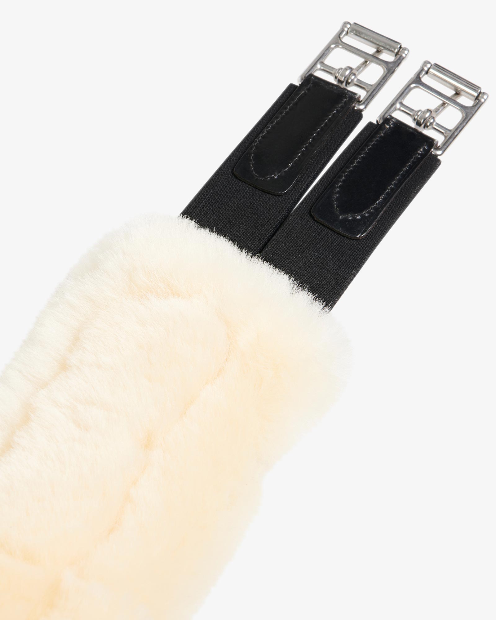 Girth with belly guards and wool | Shop | Equestro